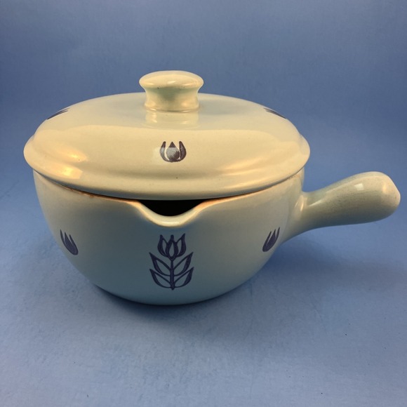 Kitchen | Vintage Cronin Pottery Blue Tulip Handled Casserole Dish 195s ...